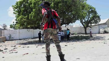 Atentado Suicida Dejó 20 Muertos en Centro Militar de Reclutamiento en ...